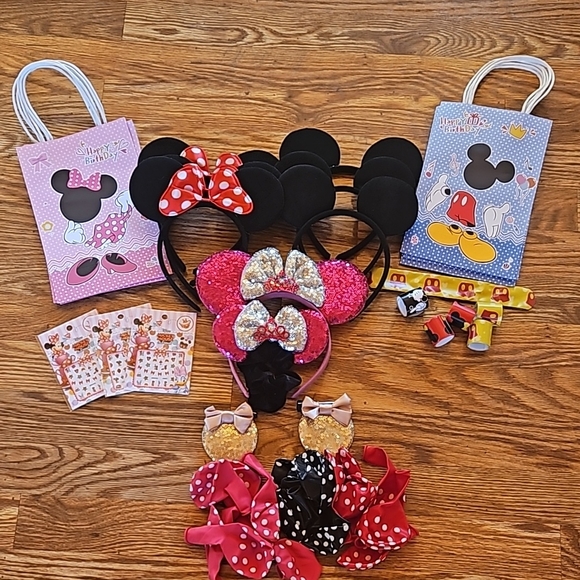 Other | Disney Minnie Mouse Ears And Accessories Set | Poshmark